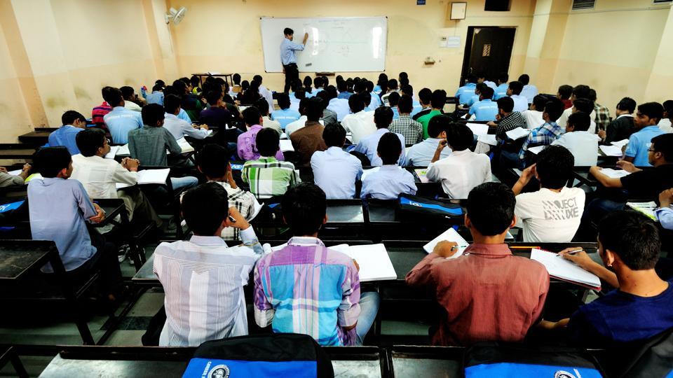 M Tech students in IITs will now have to pay more, fee hiked up to ₹2 ...