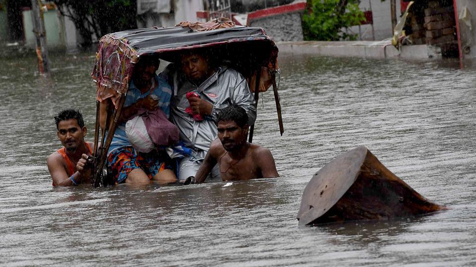 25 dead as heavy rains batter Bihar; 12 trains cancelled | Latest News ...