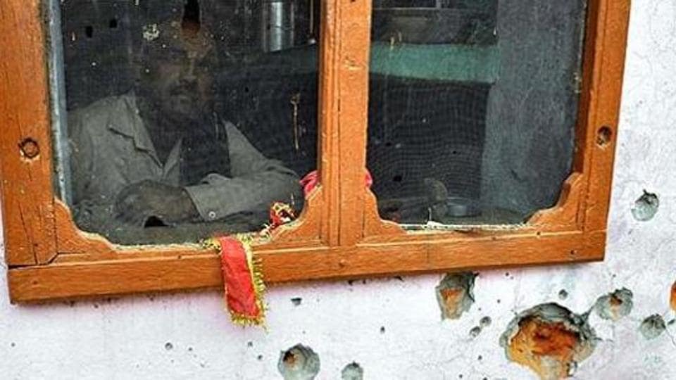 Ceasefire violations by Pakistan in Jammu and Kashmir at a 5-yr-high in ...
