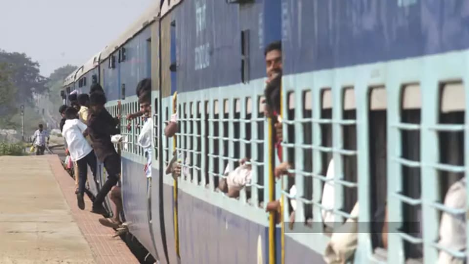 34 special trains for Bihar, UP during festive season | Hindustan Times