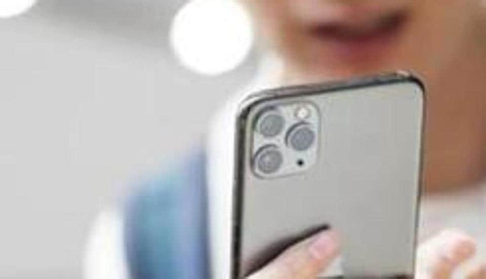 Australia rolls out mobile phone detection cameras | World News