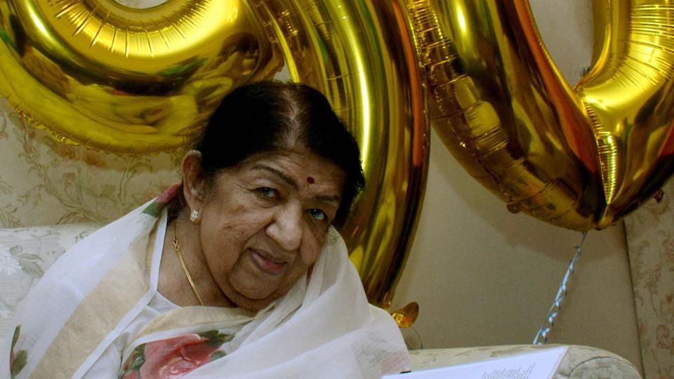 Lata Mangeshkar returns home from hospital after 28 days, thanks well ...