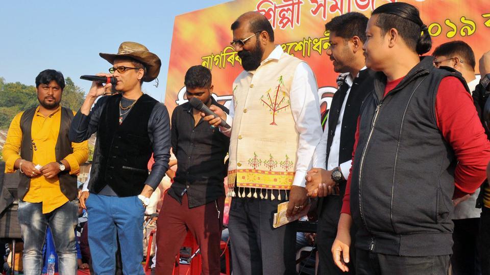 Zubeen Garg attends protest at Assam Engineering Institute’s grounds ...