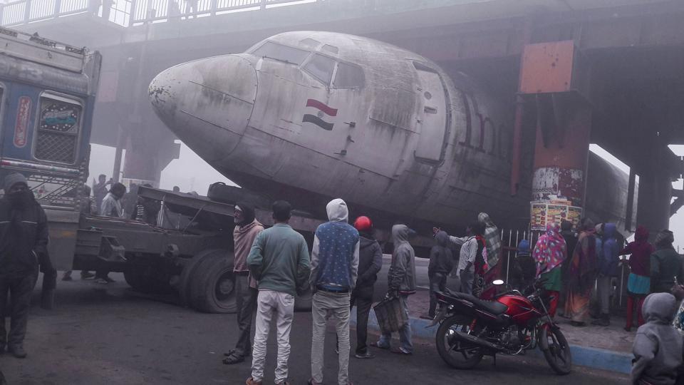 Scrapped Boeing stuck under a Bengal over-bridge in dense fog | Kolkata