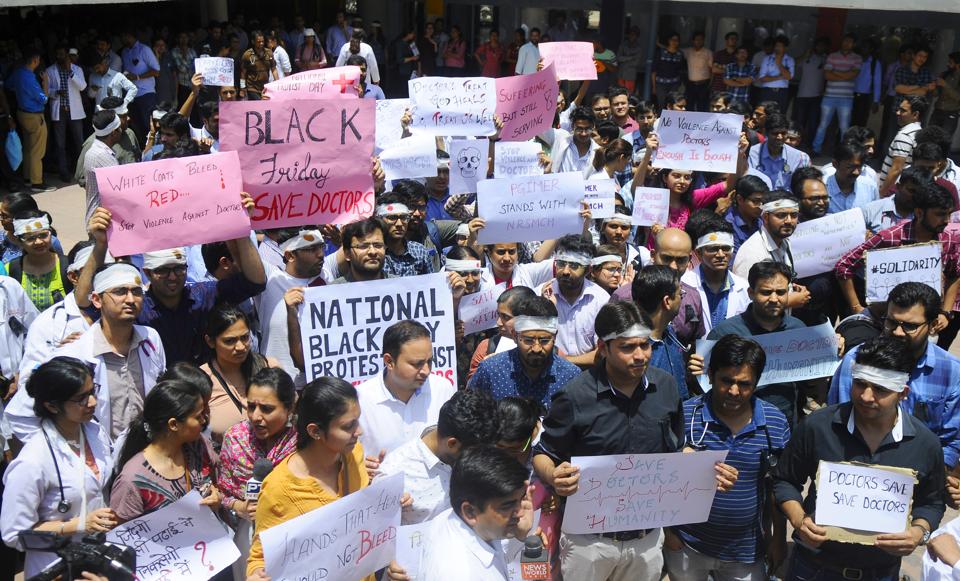 PGIMER admn tells doctors to refrain from going on strikes | Hindustan ...