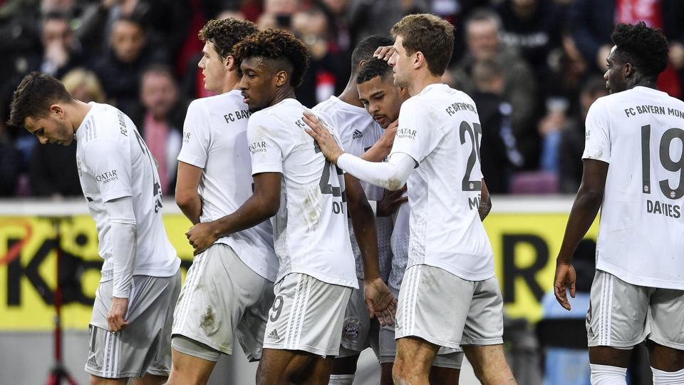 Bayern score three in first 12 minutes to return to top | Football News