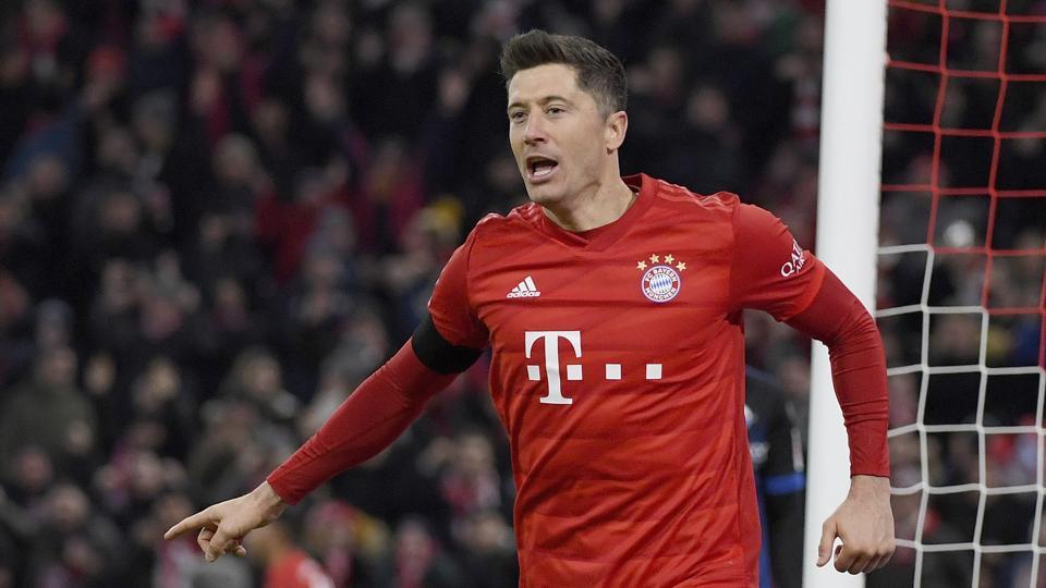 Robert Lewandowski double edges Bayern past bottom side Paderborn ...
