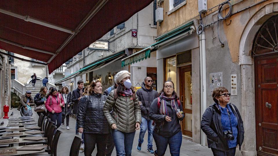Italy to quarantine Milan, Venice and other regions: Report | World News