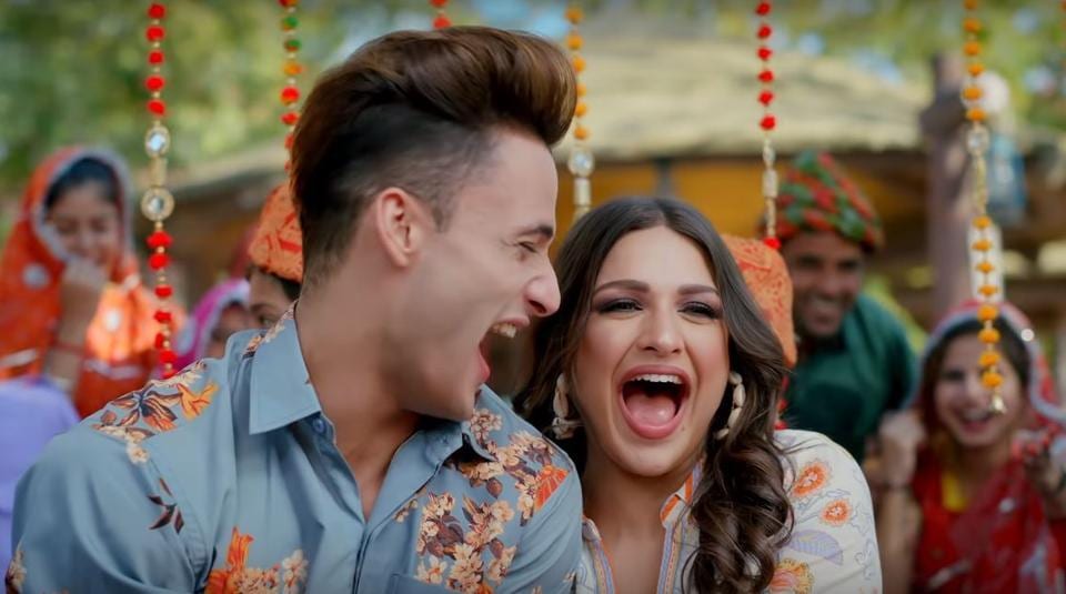 Kalla Sohna Nai music video: Neha Kakkar adds more sugar to Asim Riaz ...