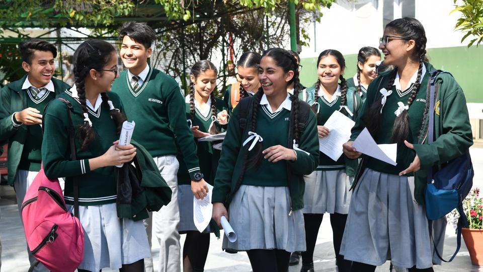 CISCE asks schools to promote all students upto class 8 | Hindustan Times
