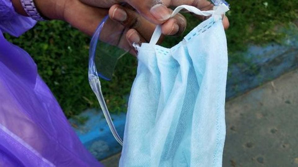 Lack of PPE, poor infection control put medical staff at risk of Covid ...