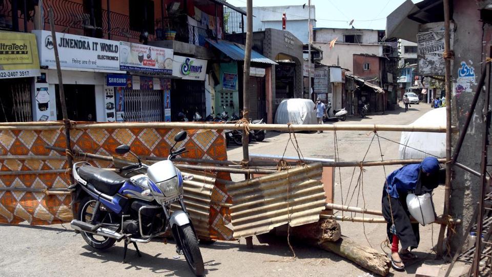 Maharashtra has 14 districts in red zone, Mumbai included as well ...