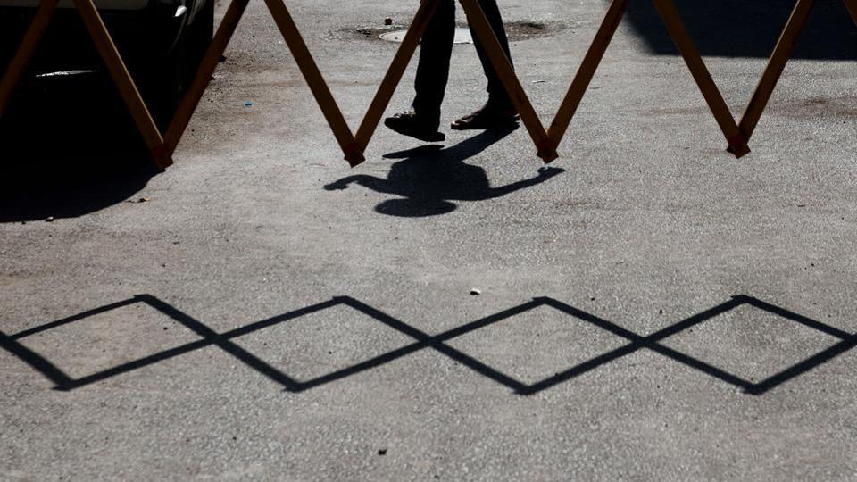 Area of containment zones may be reduced for industrial activity in UP ...