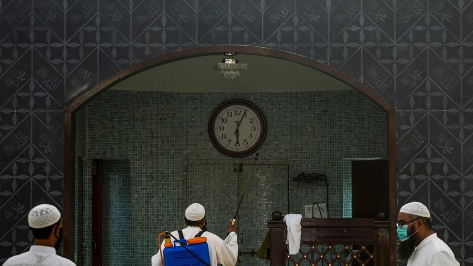 Pak Cabinet approves easing Covid-19 lockdown in country after May 9 ...