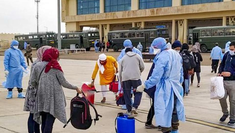 Covid-19 lockdown: All mosques in Iran to reopen temporarily today ...