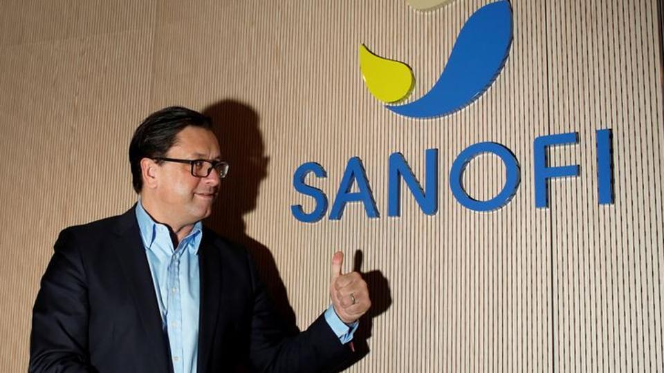 Sanofi CEO pledges virus vaccine for all after French backlash | World News