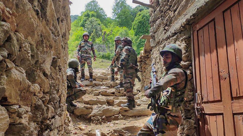 Two Hizbul terrorists killed in Doda encounter, army loses a soldier ...