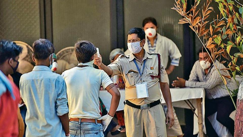 Home isolation is key, hospitals ready: Delhi CM Kejriwal | Latest News ...