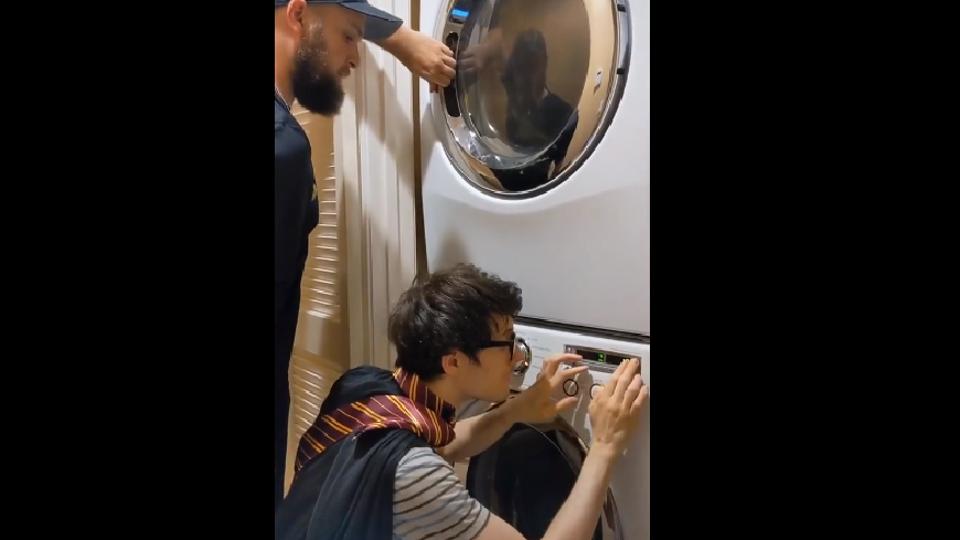 Man recreates the Harry Potter theme song using a washing machine and ...