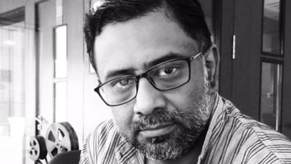 Bengali filmmaker dons doctor’s hat to treat patients in cyclone-hit ...