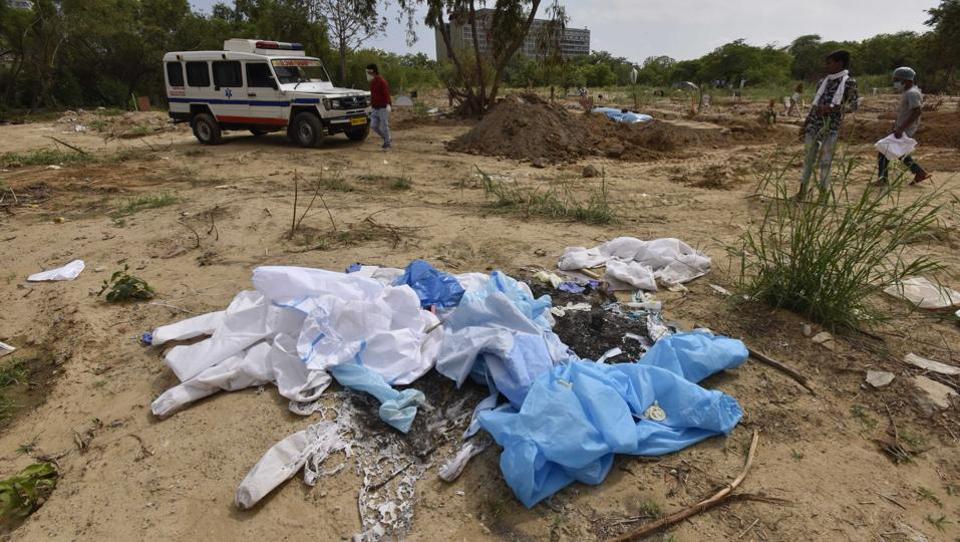 Photos: Covid-19 aggravates India’s biomedical waste crisis | Hindustan ... Photos: Covid-19 aggravates India’s biomedical waste crisis | Hindustan ...