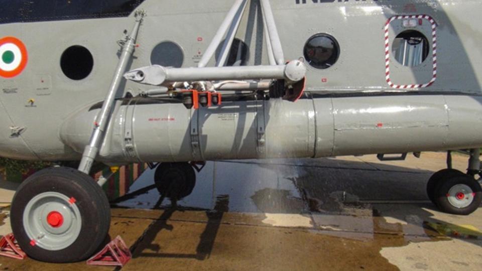 Air Force deploys two choppers to contain locust invasion near Jodhpur ...