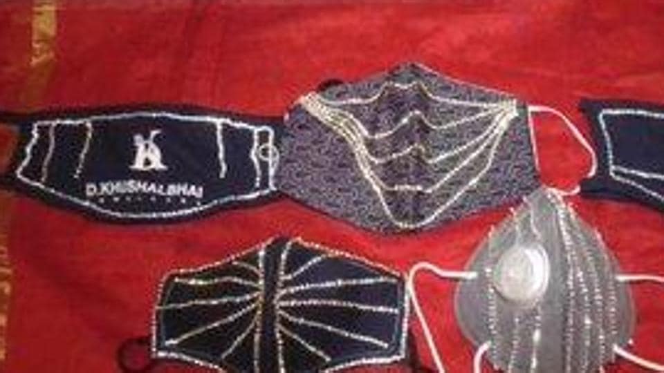 Jewellery shop in Surat selling diamond-studded masks worth lakhs ...