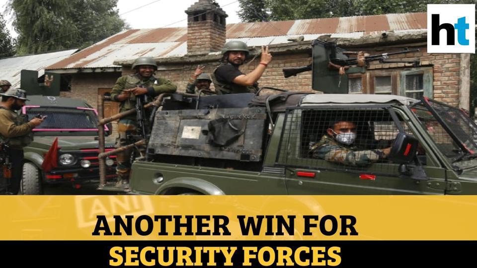 Watch: 2 terrorists, including top Lashkar commander, killed in J&K encounter | Hindustan Times