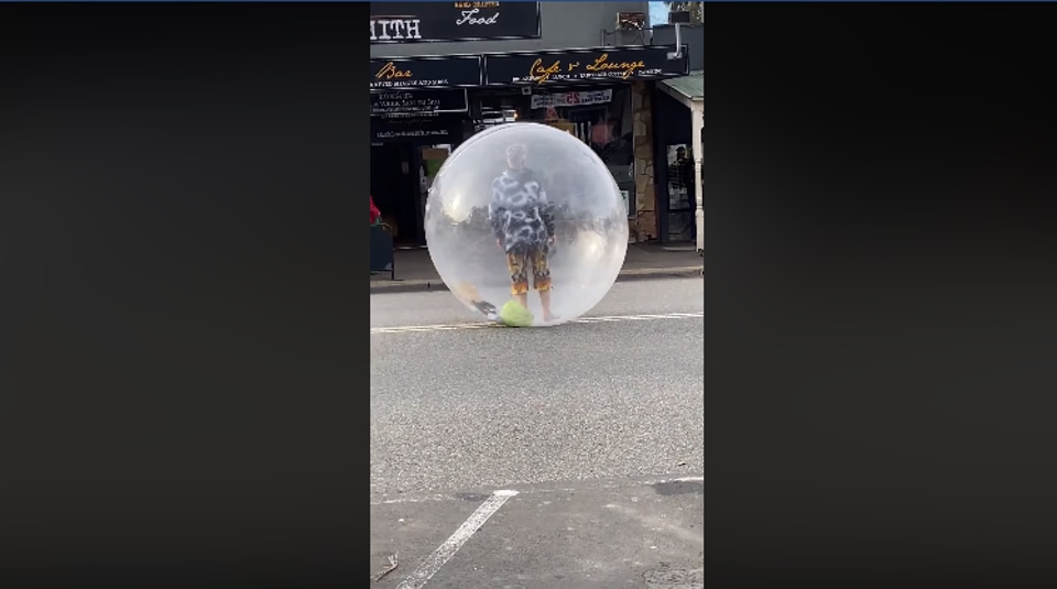 Man roams in giant bubble to shield against coronavirus in Australia ...