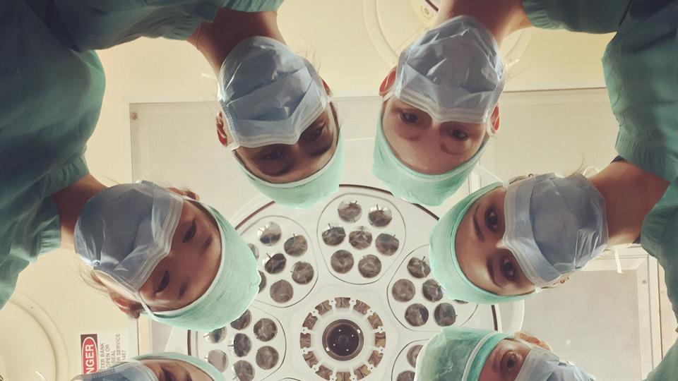 Doctors around the world traded tips at beginning of pandemic. Here’s ...