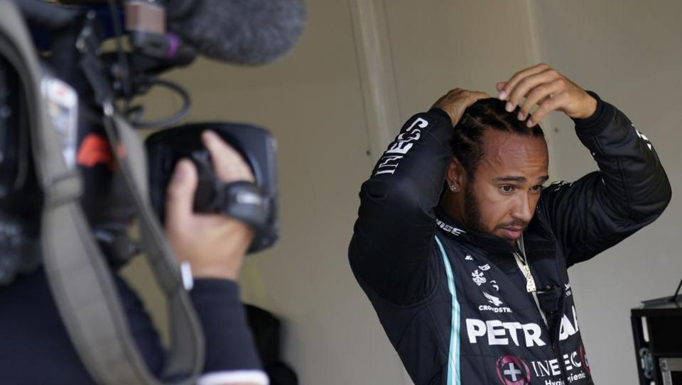Lewis Hamilton takes pole for home British GP in record time ...