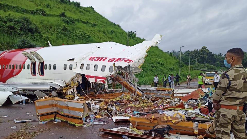 Kozhikode plane crash turns spotlight on tabletop runway challenges ...