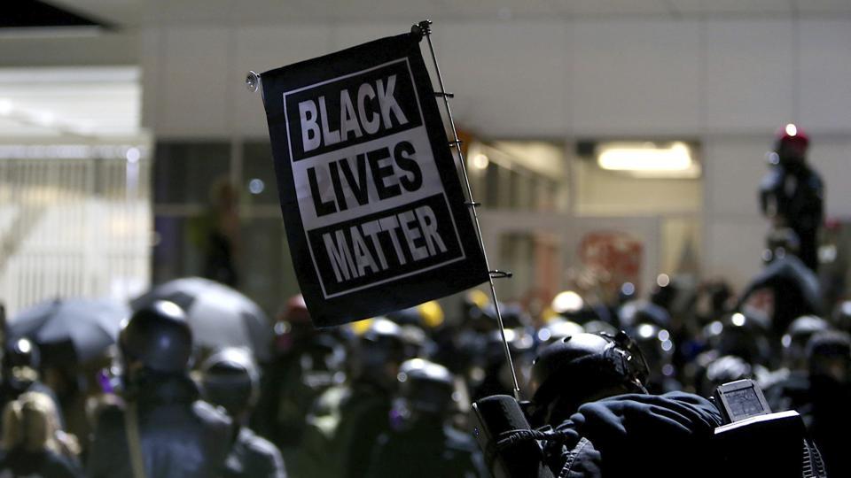 Portland clashes rage again outside US immigration building | World News