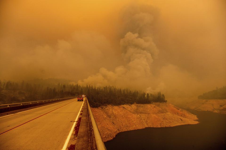Three Dead As Wildfire Devastates Northern California World News