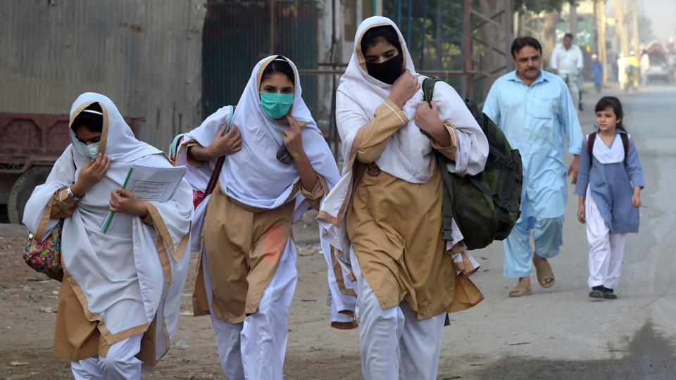 Millions of students return to class in Pakistan after 6-month Covid ...