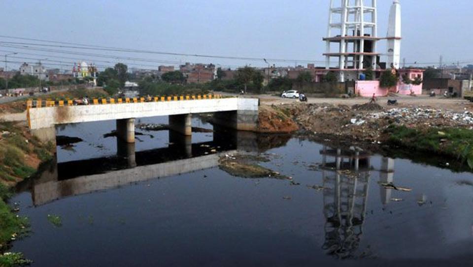 Ludhiana: Caution, cameras watching you dump garbage in Buddha Nullah ...