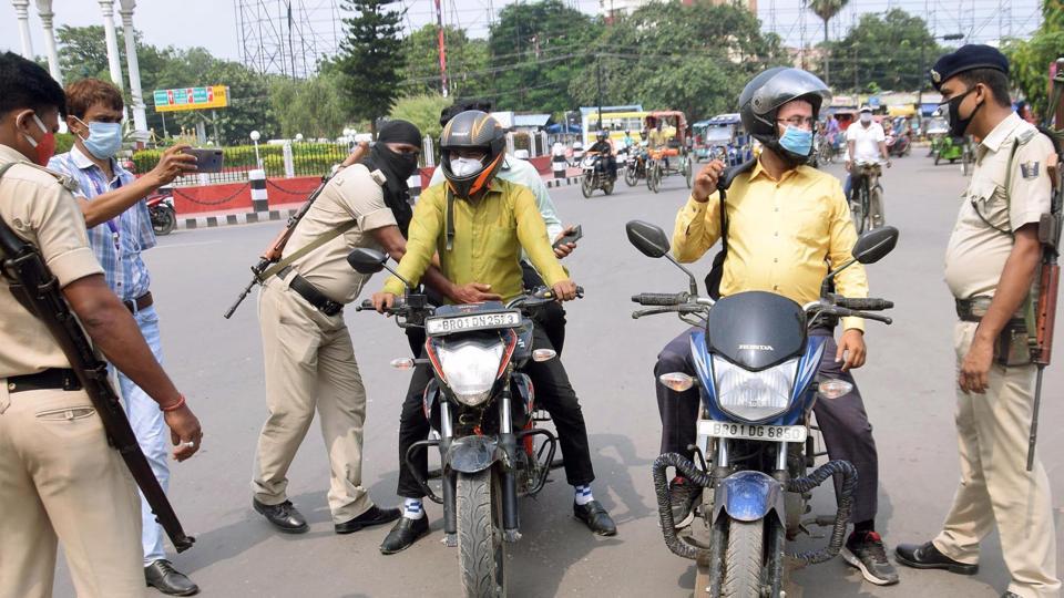 Police, protestors face off in Bihar’s Bettiah after 2 hurt in road ...