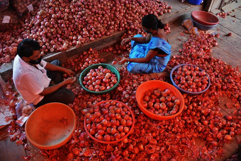 Understanding the onion export ban | Latest News India