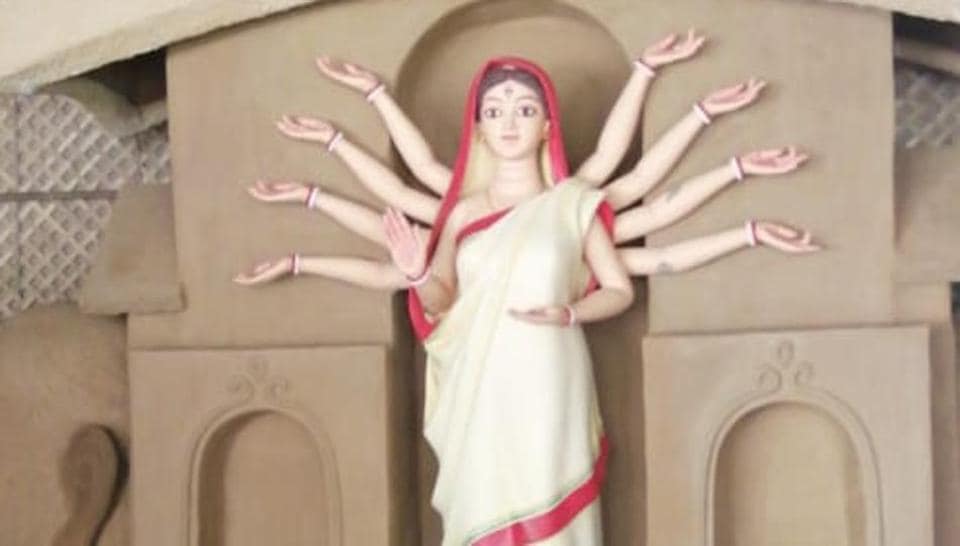 Durga Pujas In Kolkata Salute Migrant Workers Highlight Their Plight