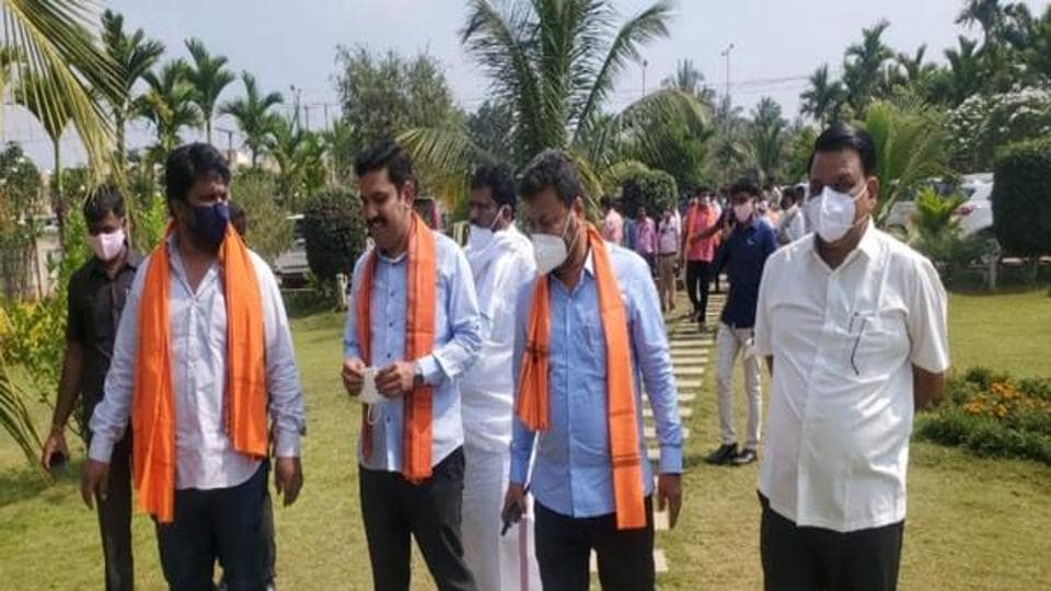 Karnataka by-polls: BJP looks to wrest Sira, RR Nagar; Congress hopes ...