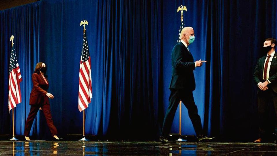 US Election 2020: Road to White House foggy but Joe Biden flips crucial ... US Election 2020: Road to White House foggy but Joe Biden flips crucial ...