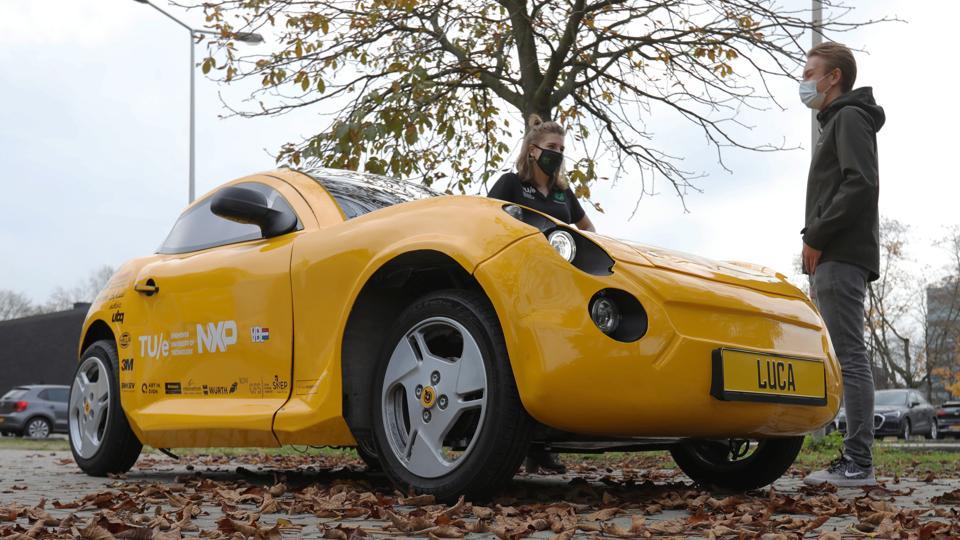 Dutch students build electric car from recycled material, including ...