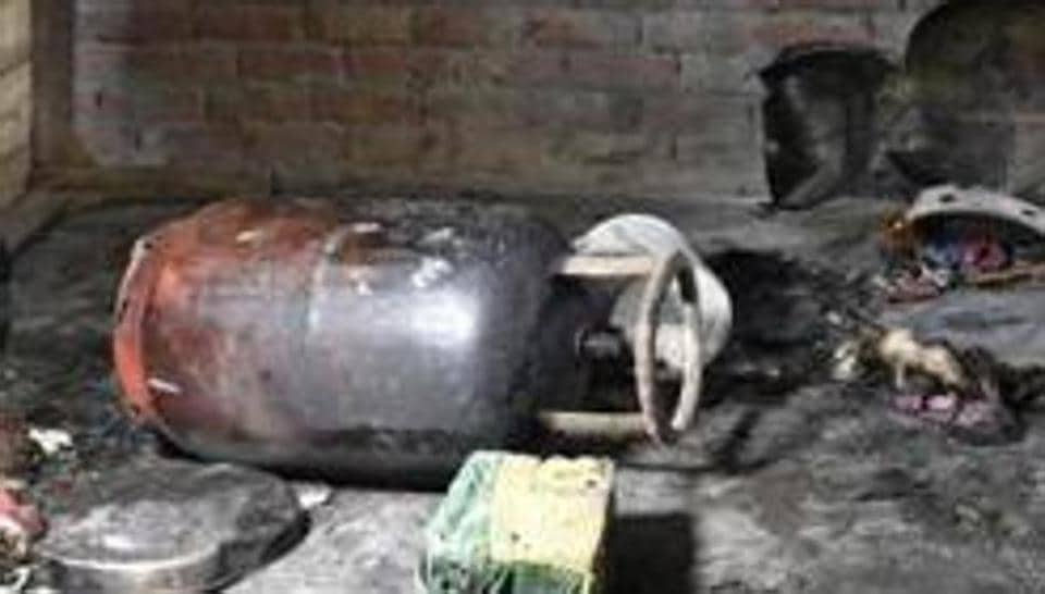 LPG cylinder explodes in Tamil Nadu; three killed, four injured | India ...