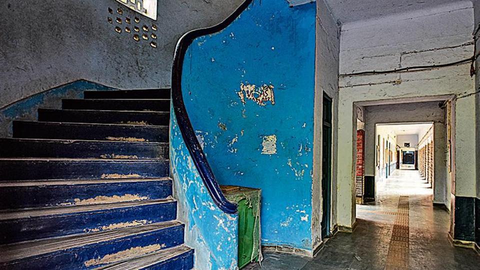 First year students log in to college life as DU’s new session begins ...