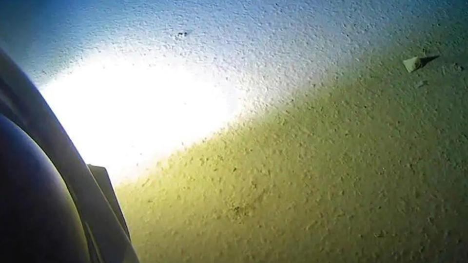 Explorers livestream footage from Earth’s deepest underwater valley ...