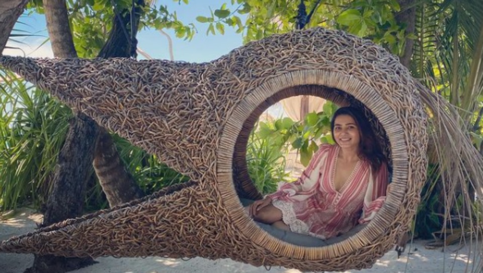 Is Samantha Akkineni sitting inside a bird’s nest in Maldives? Rakul ...