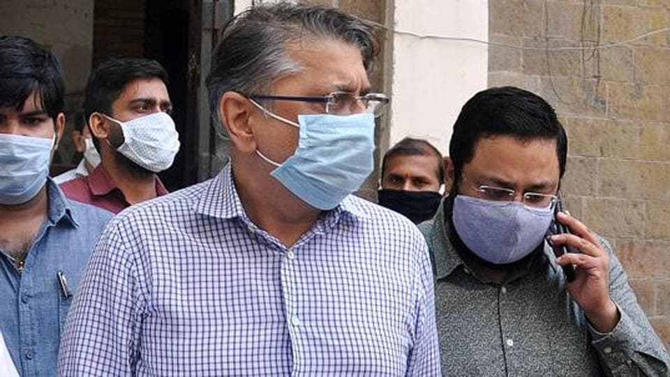 ICICI bank fraud: Court refuses bail to Deepak Kochhar | Latest News India