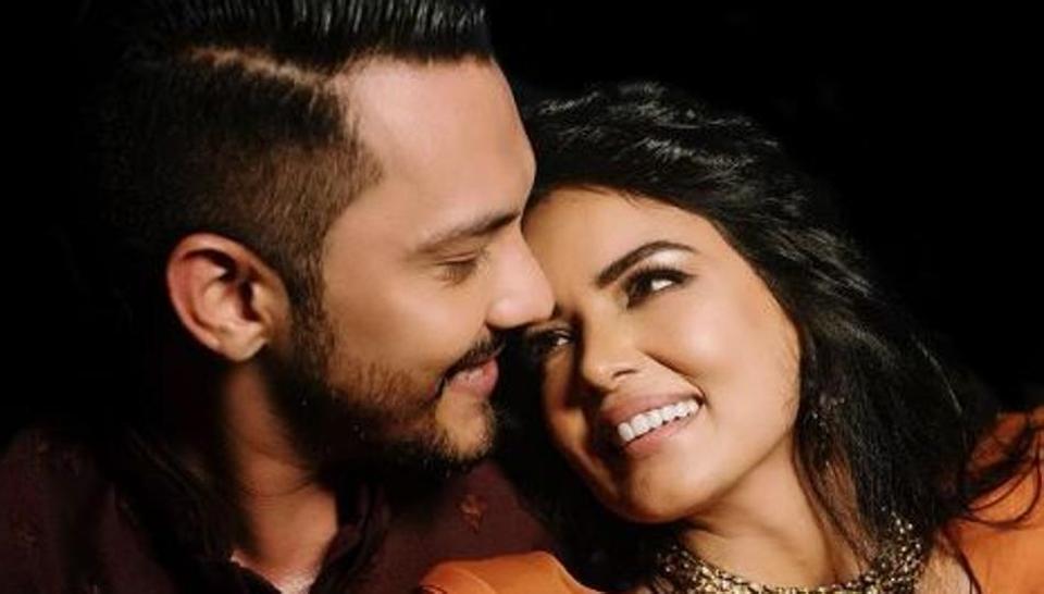 Udit Narayan says son Aditya Narayan and Shweta Agarwal were in a live ...