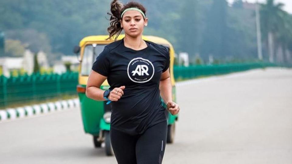 Ankita Gaur, five-month pregnant mom-to-be, finishes TCS Work 10K ...
