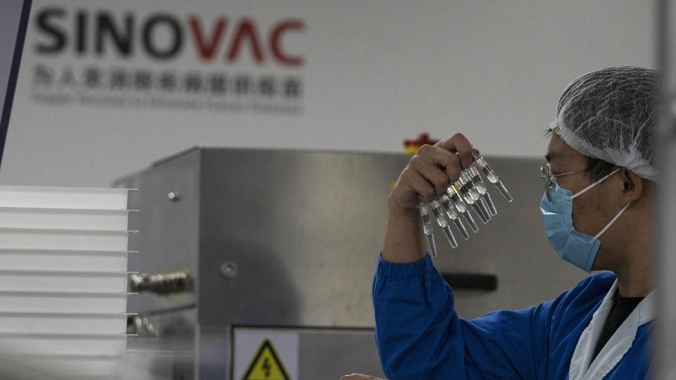 Sinovac vaccine shot’s efficacy uncertain despite Brazil, Turkey ...